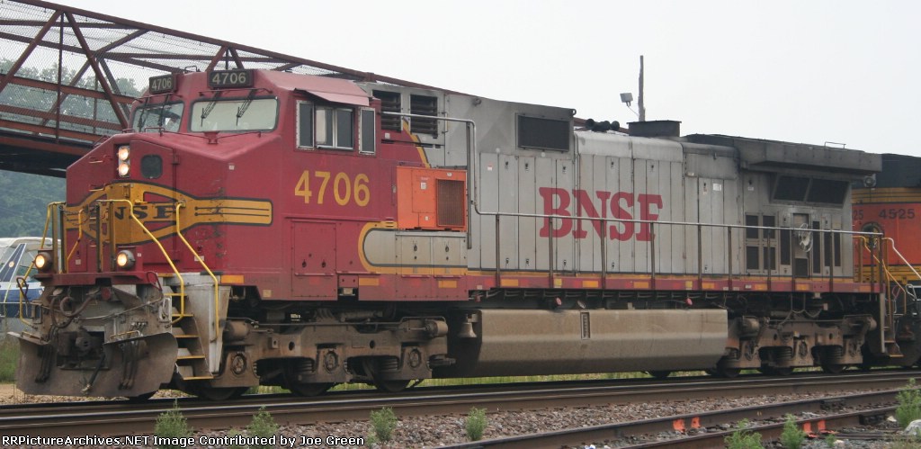 BNSF 4706